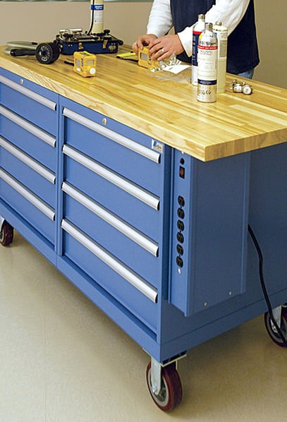 Industrial Workbenches