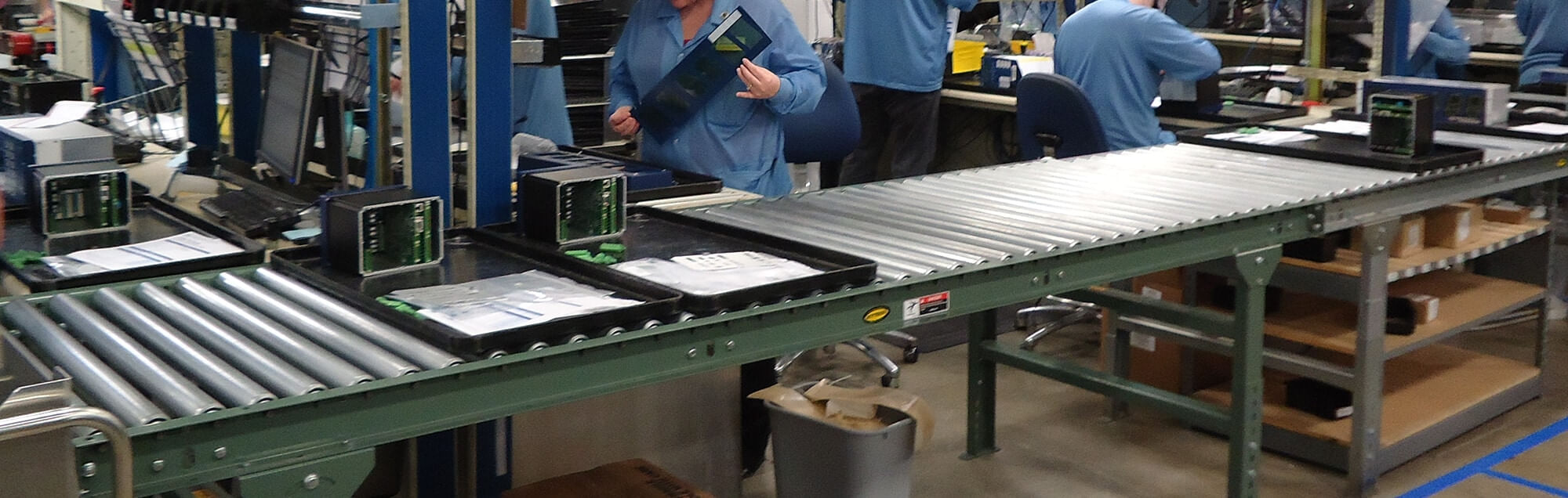 Specialty Workbenches - Material Transfer and Conveyor Workstations